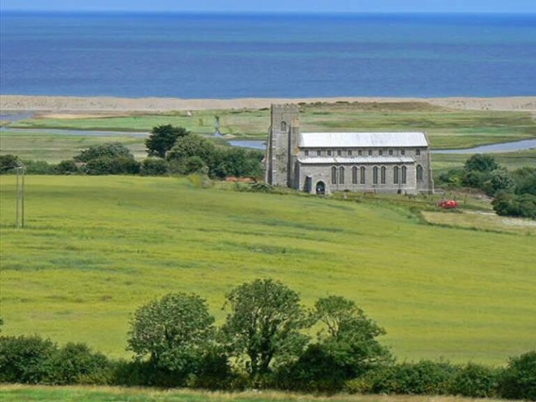 Norfolk Churches: 16 of the Best to Visit | Written by a Local